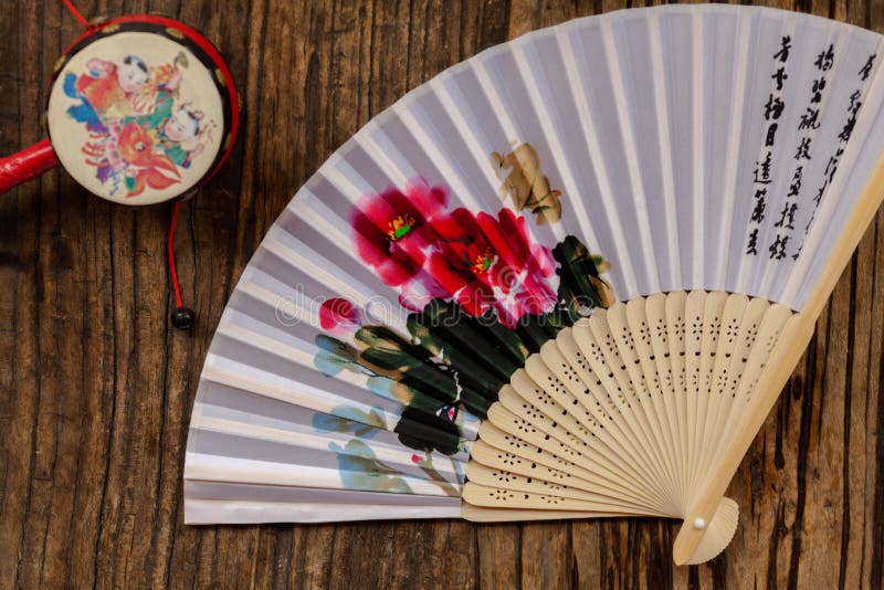 Chinese Traditional Items - Folding and Rattle Stock Photo - Image of ...