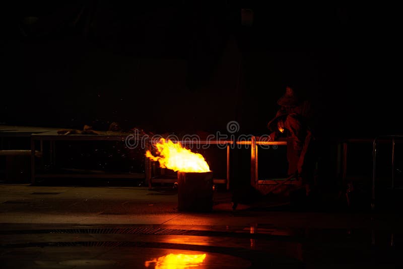 Chinese Traditional Performance Skills, Iron Flower Performance Stock ...