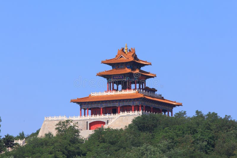Chinese Traditional Style Tower Stock Photo - Image of cloud, scenery ...