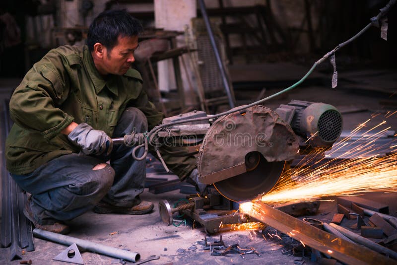 Chinese Worker Welding Metal Stock Image - Image of working, worker ...