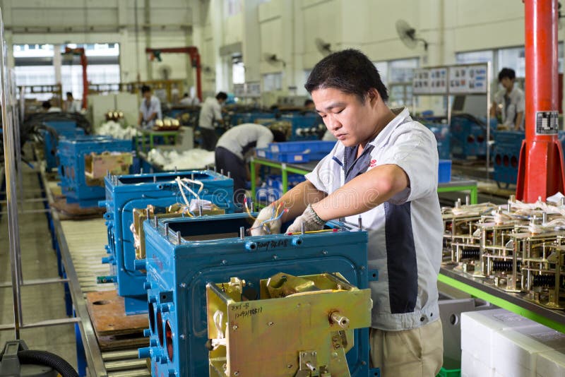 Worker in a Chinese Garment Factory Editorial Photography - Image of ...