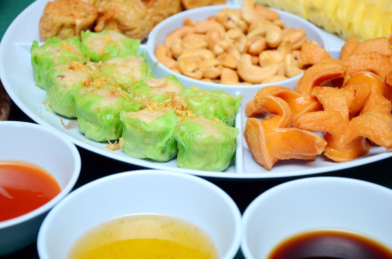 Chinesische Aperitifs stockbild. Bild von chinesisch - 23637567