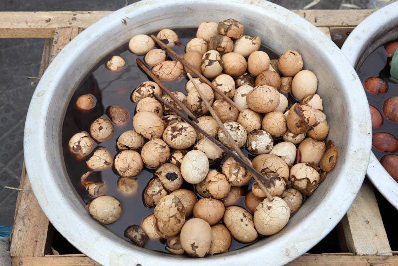 Chinesische Teeeier stockbild. Bild von würzig, eier - 17485807