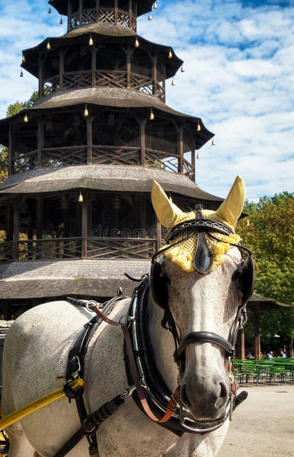 Chinesischer turm - munich stock image. Image of black - 44620305