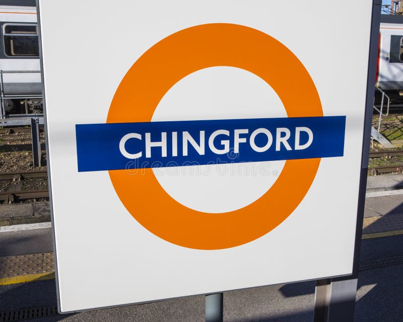 Chingford-Station in London Redaktionelles Stockfoto - Bild von bahnhof ...