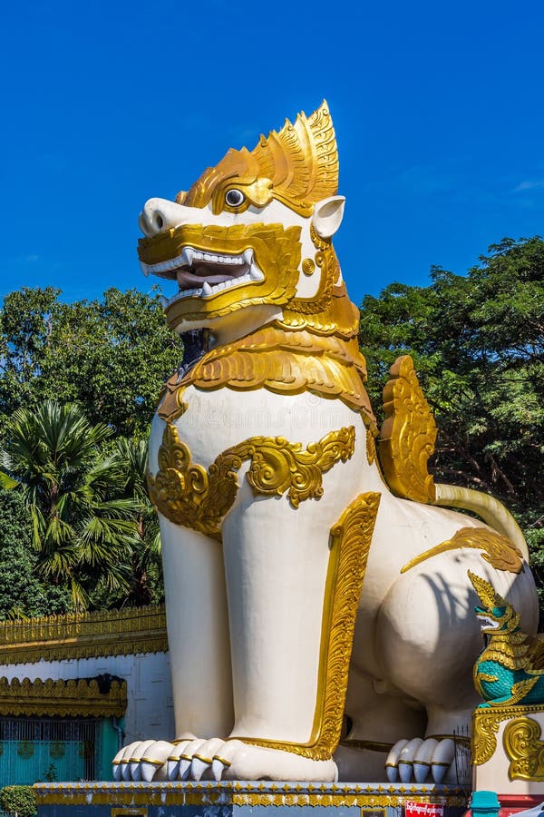 The Chinthe Statue in Site of Kan Tu Kyaung Monastery, Pindaya, Myanmar ...