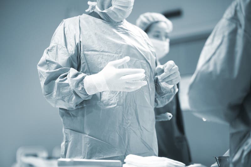 Chirurg in Der Krankenhauschirurgie Stockbild - Bild von medizinisch ...