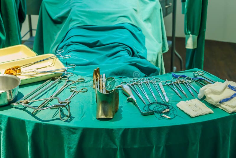 Chirurgische Instrumenten in Het Ziekenhuis Stock Foto - Image of ...