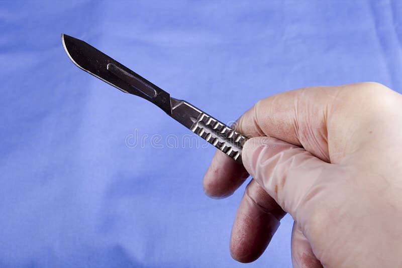 Chirurgisches Skalpell stockbild. Bild von blatt, fotographie - 37967487