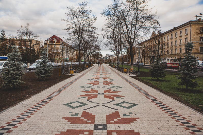 Architecture and Streets of Chisinau, Avenue of Stephen the Great in ...