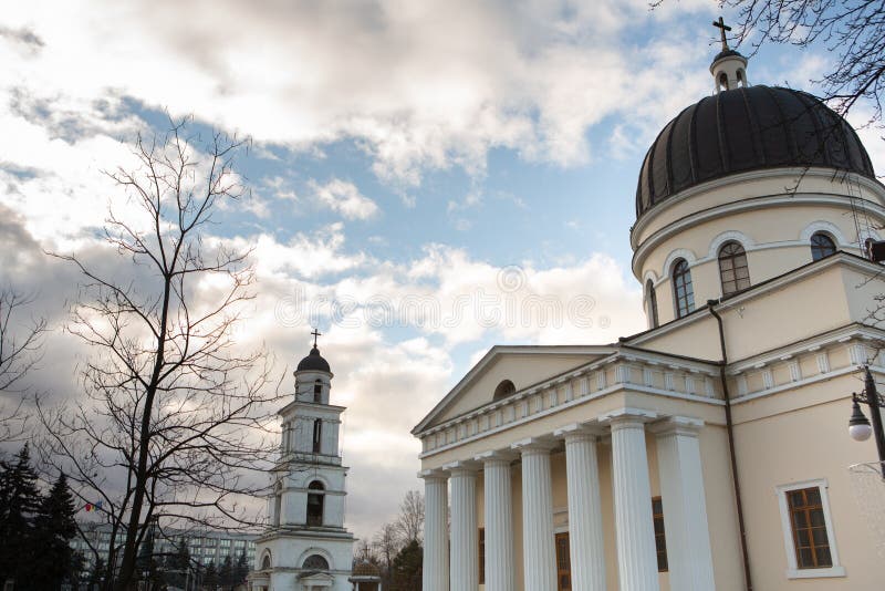 Architecture and Streets of Chisinau, Avenue of Stephen the Great in ...