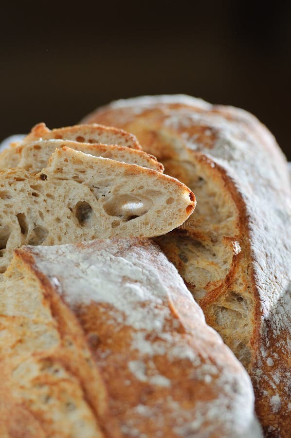 Chleb zdjęcie stock. Obraz złożonej z wieśniak, piec - 20148894