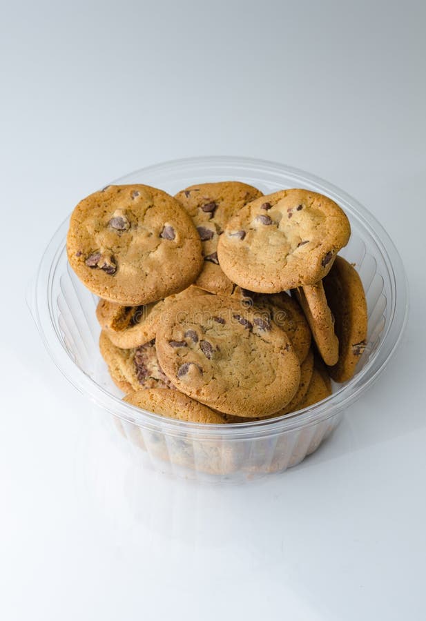 Chocolate Chip Cookies in Bowl Stock Photo - Image of bite, chocolate ...