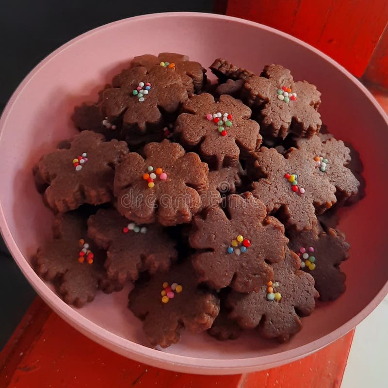 Chocolate con flores foto de archivo. Imagen de cocina - 269674092
