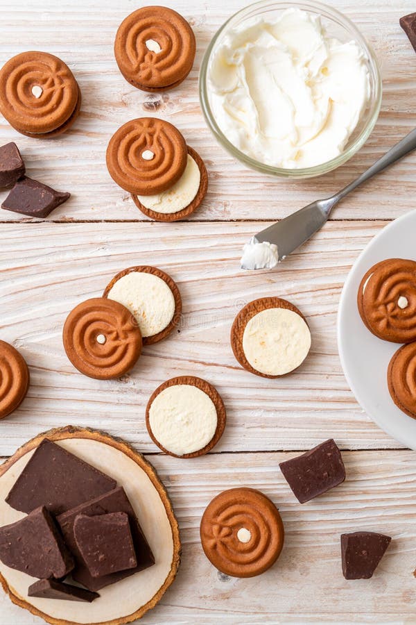 Chocolate Cookies with Cream Stock Image - Image of stuffed, dark ...