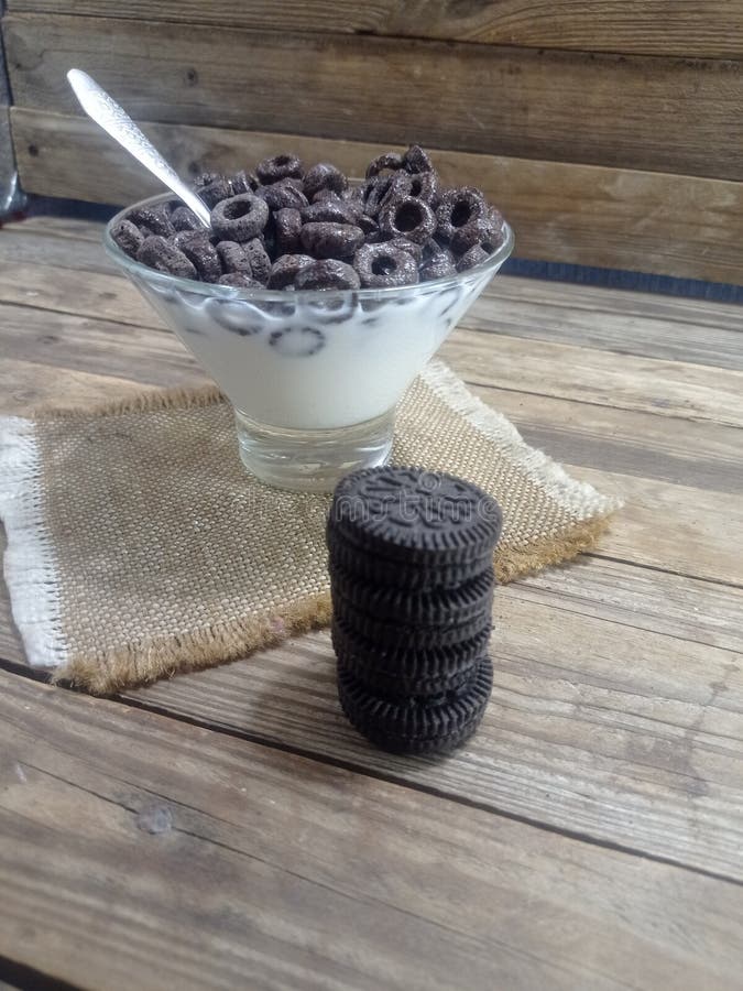 Chocolate Cornflakes with Milk Stock Image - Image of greens, food ...