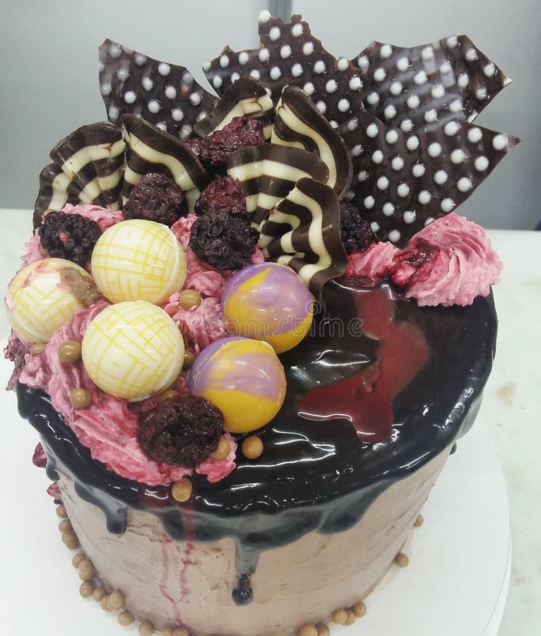 Chocolate drip cake stock image. Image of snack, cake - 175487871