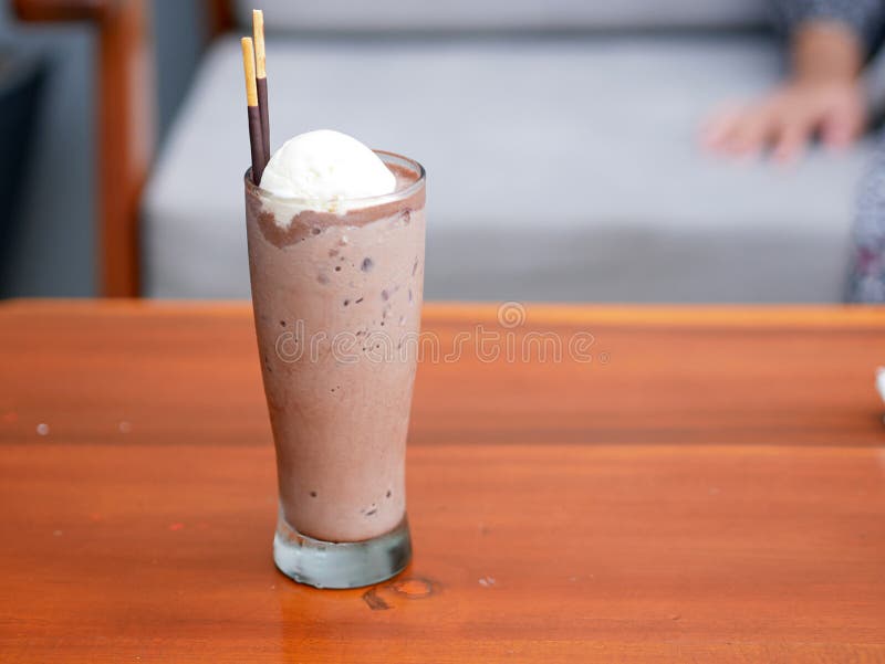 Chocolate Float Drink with Ice Cream, Chocolate Shake Drink Stock Photo ...