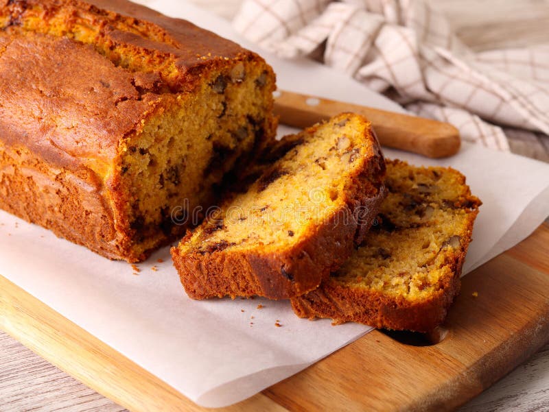 Chocolate and Nut Butternut Bread Stock Image - Image of pumpkin, treat ...