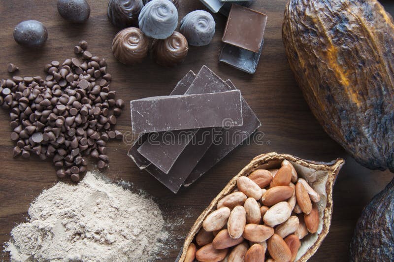 Chocolate puro foto de archivo. Imagen de chocolates - 75492686