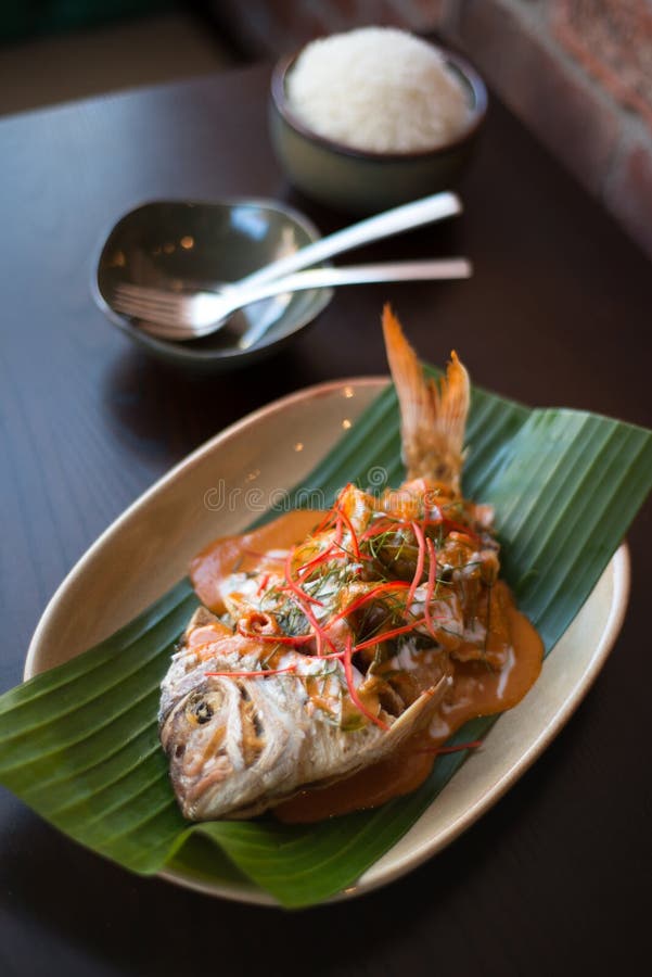 Choo Chee Pla Curry-Fried Fish Thai Cuisine. Stock Image - Image of ...