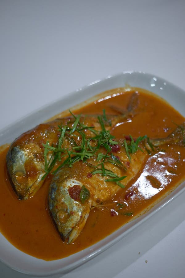 Choo Chee Pla Curry-Fried Fish Thai Cuisine. Stock Image - Image of ...