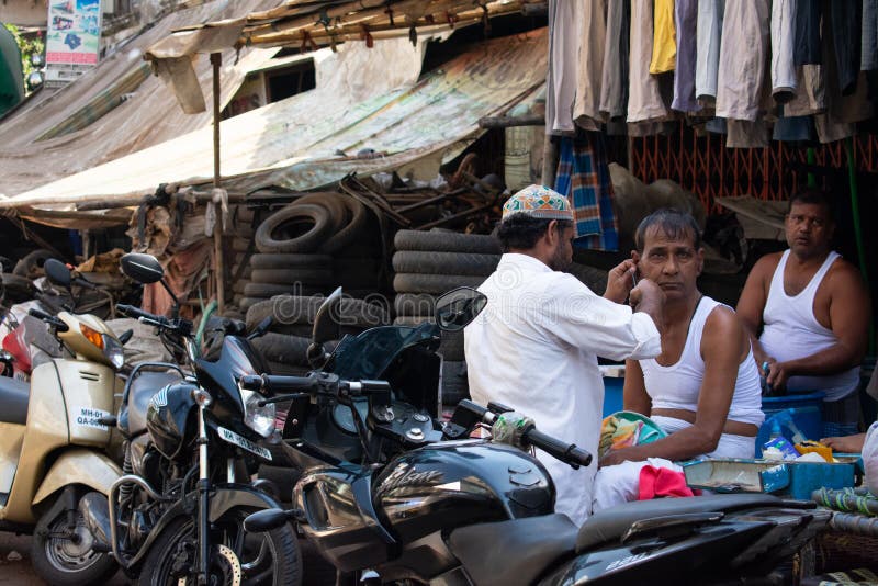Chor Bazaar in Mumbai editorial image. Image of street - 199261145