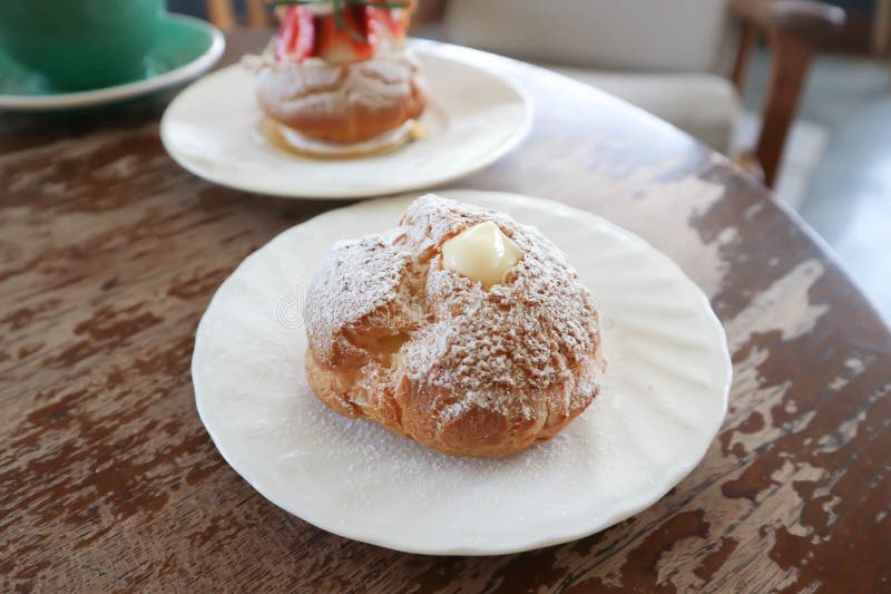 Choux Cream or Cream Puff, Eclair Stock Image - Image of serve, puff ...