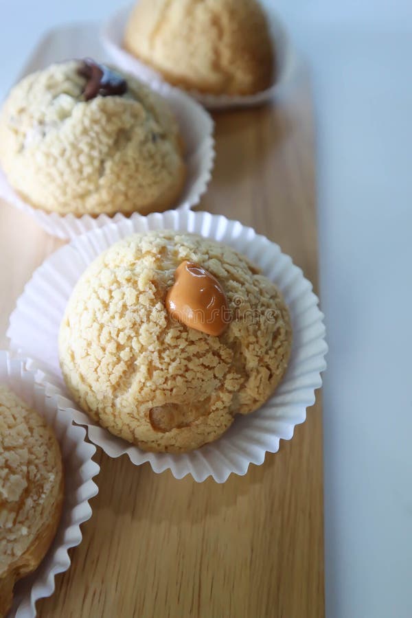 Choux Cream or Cream Puff, Eclair Stock Image - Image of serve, puff ...