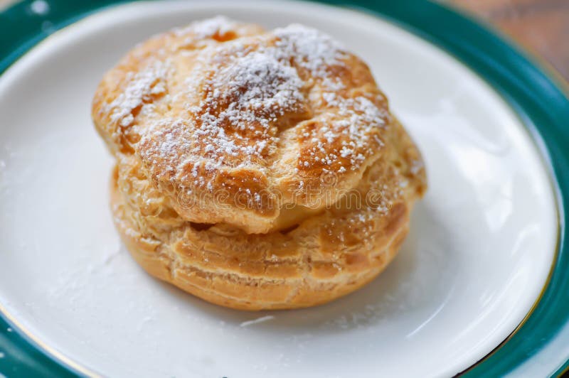 Choux Cream or Cream Puff, Eclair Stock Image - Image of serve, puff ...