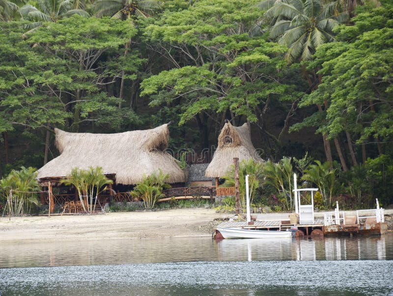 Dos chozas indígenas foto de archivo. Imagen de parque - 38384570