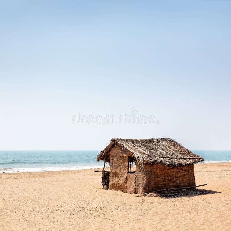 Cabaña en forma de colmena foto de archivo. Imagen de campo - 59524338