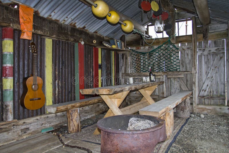Interior De La Choza Bivacco De Toni Del Refugio De La Vivac En ...