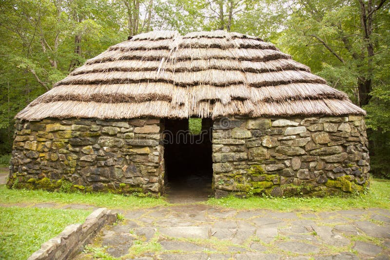 Choza de la aldea imagen de archivo. Imagen de indio - 22682207