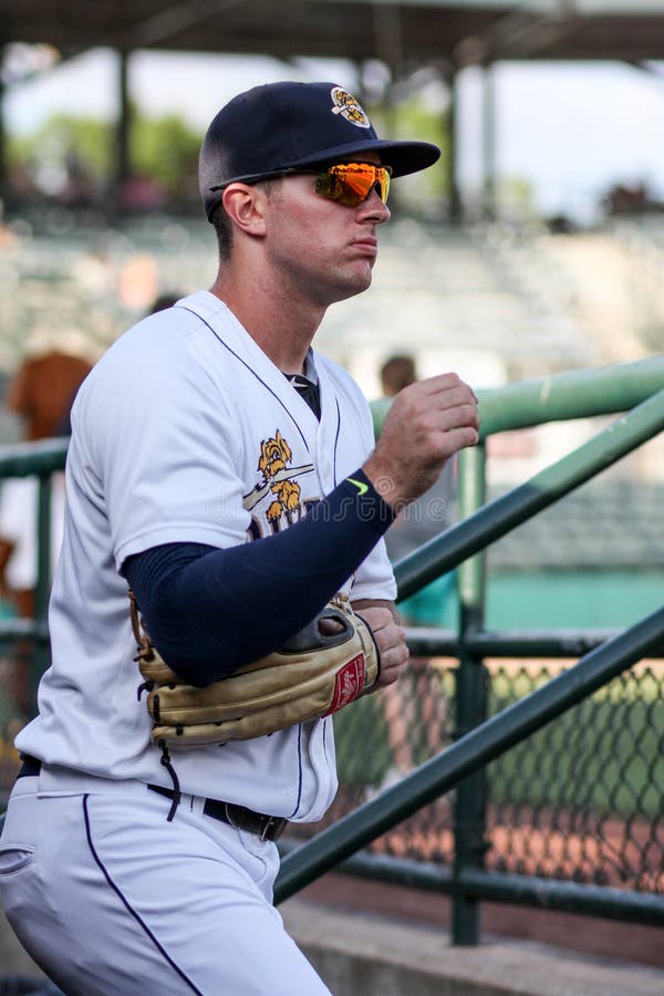 Chris Breen, Charleston RiverDogs Editorial Image - Image of outfielder ...