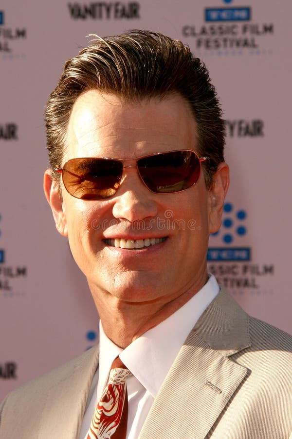 Chris Isaak editorial photography. Image of night, paris - 24604812