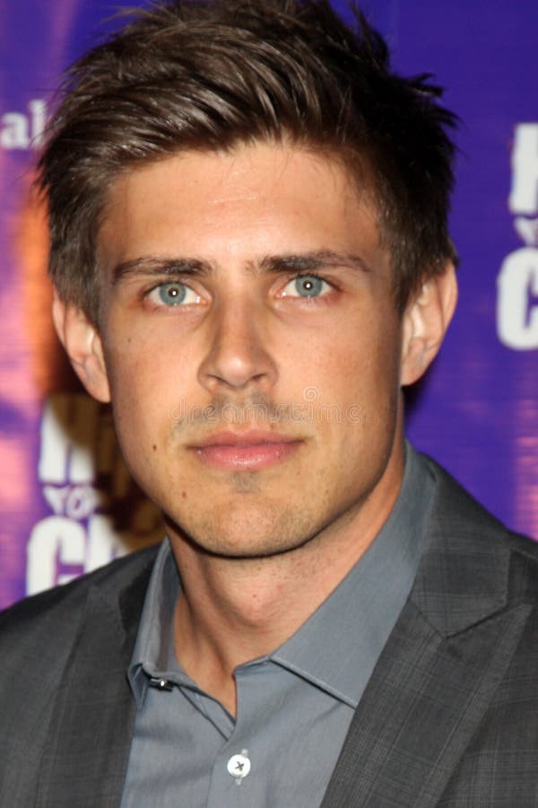 Chris Lowell editorial image. Image of angeles, charity - 23106930