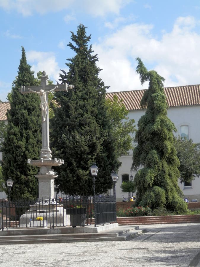 Christ on Cross in Granada Square Stock Image - Image of pine, crucifix ...