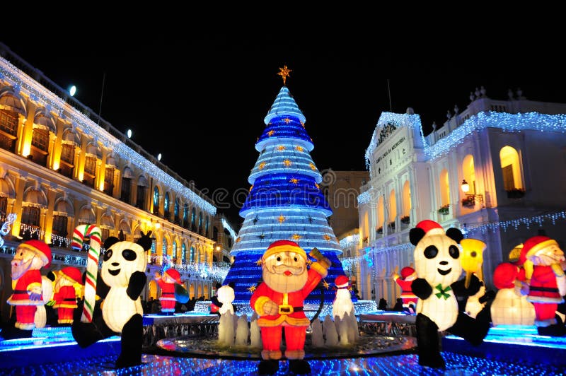 Christmas 2010 in Macau editorial photography. Image of claus - 18403422