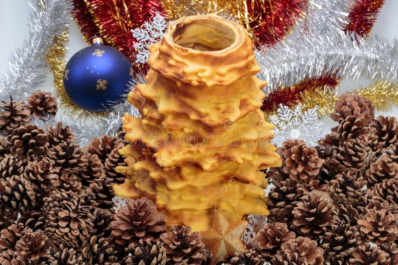 Baumkuchen (sekacz) baking stock image. Image of dough - 37905001