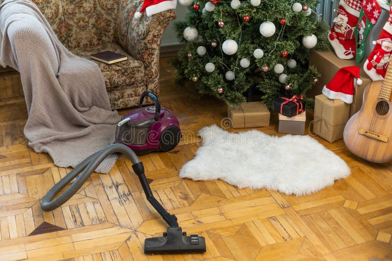 Christmas Cleaning, Christmas Tree, Cleaning Up Stock Image - Image of ...