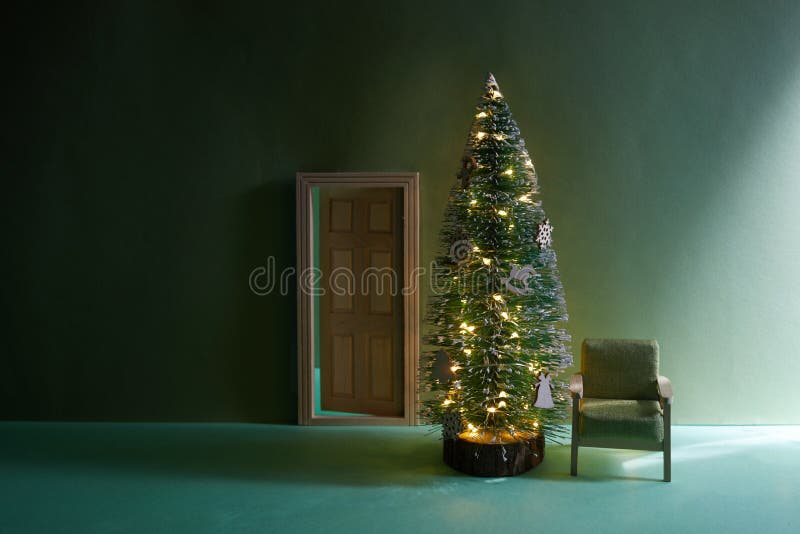 Christmas Concept Interior Room , Christmas Tree, Chair, in Empty Room ...