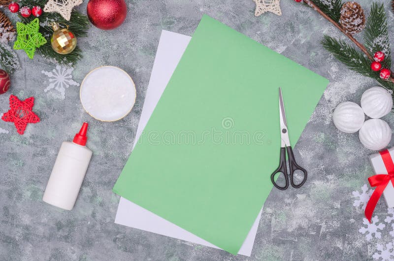 Christmas Craft - Paper Tree, Step by Step Instructions. Step 1 ...