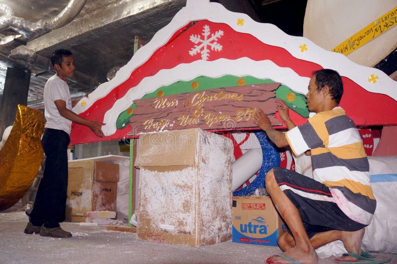 Christmas decoration editorial stock image. Image of city - 47548274