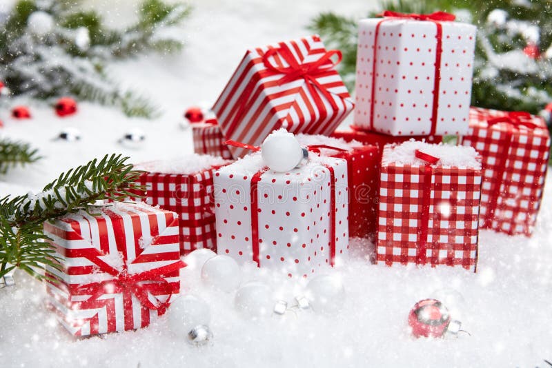 Christmas gift on snow stock photo. Image of decoration - 47121304