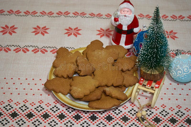 Christmas Gingerbread Cookies,Christmas Gingerbread with Santa and ...