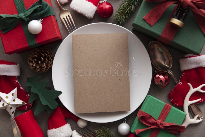 Christmas Meal Blank Menu. Blank Paper Menu on a Dinner Plate ...