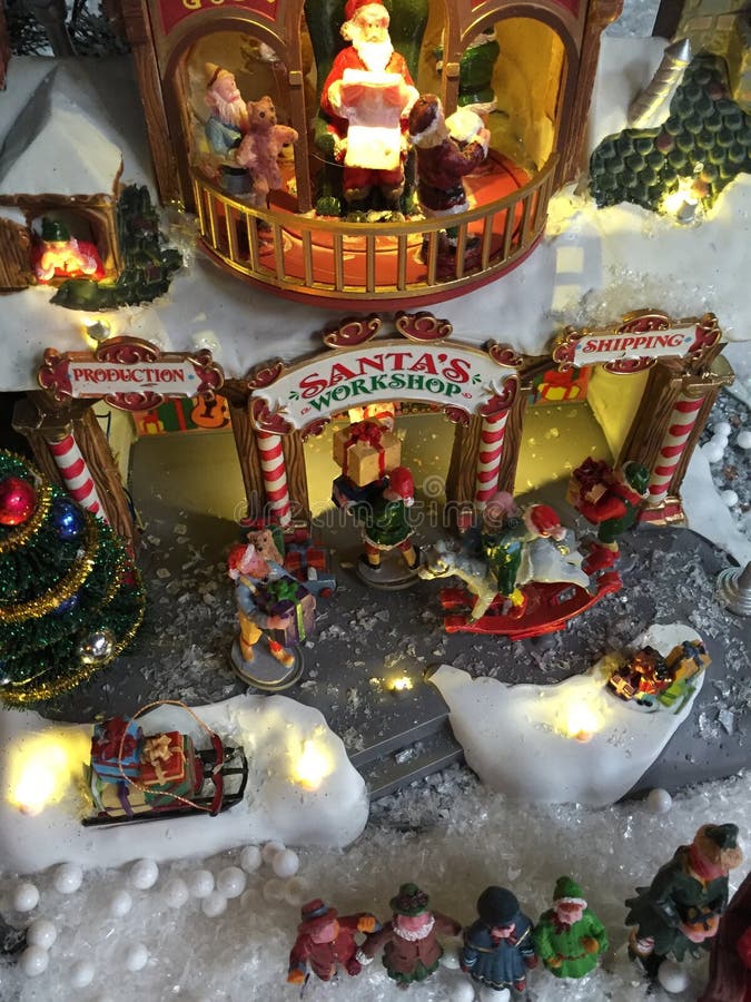 Christmas model village editorial stock image. Image of decor - 61571324