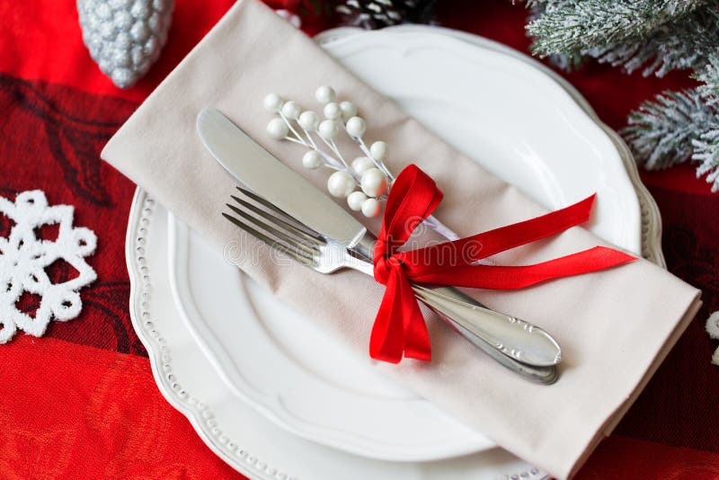 Christmas Table Place Setting in Red and White Stock Photo - Image of ...