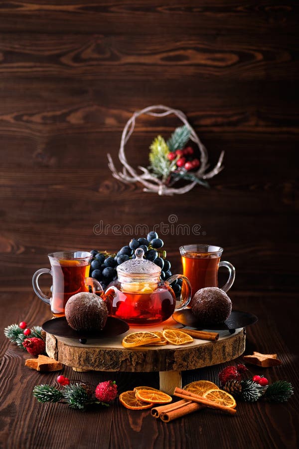 Grape and lemon slice stock photo. Image of round, lemon - 27003704